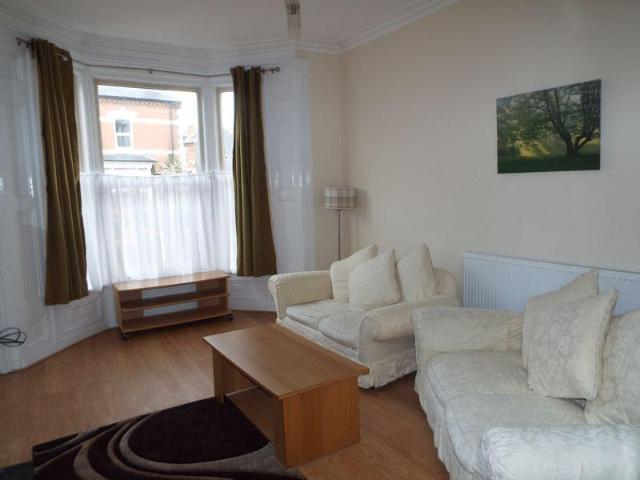 Bournbrook Road, Selly Oak. 2 bed apartment to rent £1,325 pcm £306 pw