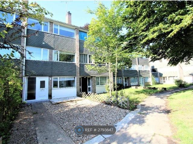 Bourne Court, Colchester CO2, Room to rent, £650 pcm | PrimeLocation