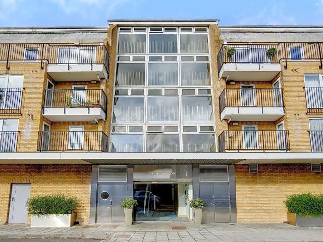 Bourne Place, Chiswick W4, 1 bed flat to rent, £2,100 pcm | PrimeLocation
