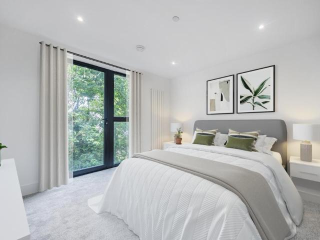 Bourne Way Bromley BR2 1 bed flat to rent £1,600 pcm £369 pw