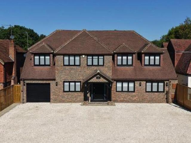 Bournebridge Lane, Stapleford Abbotts, 6 Bedroom Detached