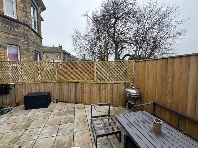 Bournemouth BH1, 2 bed flat to rent, £1,300 pcm | PrimeLocation