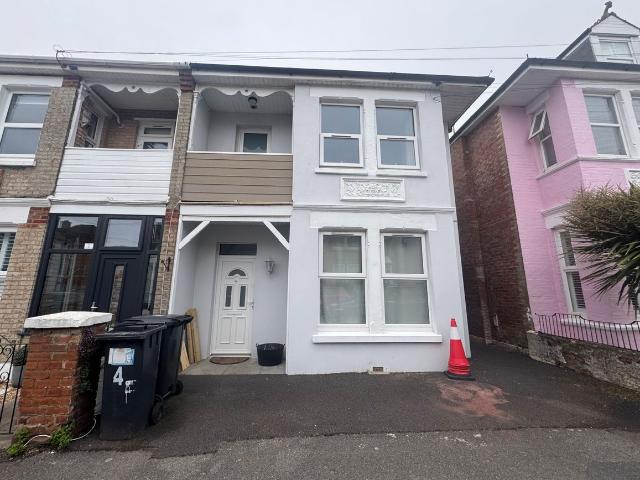 Bournemouth BH5, 3 bed maisonette to rent, £1,995 pcm | PrimeLocation