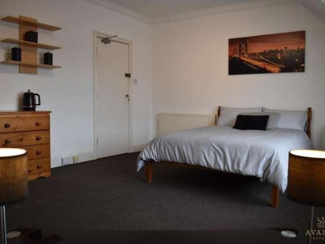Bournemouth, BH5