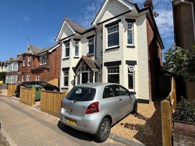 Bournemouth BH8, Room to rent, £750 pcm | PrimeLocation