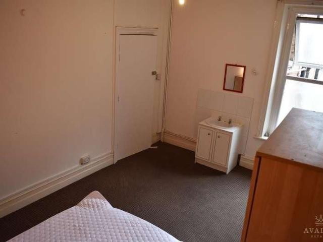 Bournemouth, Dorset, BH1