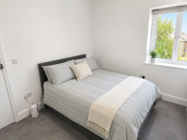 Bournemouth Park Road, Southend On Sea SS2, Room to rent, £595 pcm | PrimeLocation
