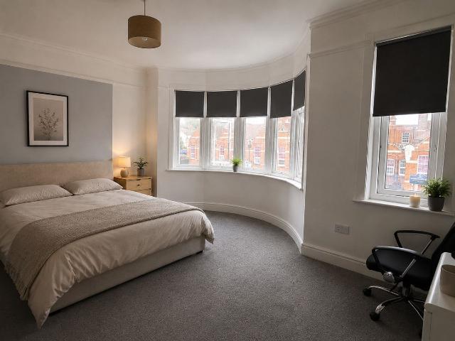 Bournemouth Park Road, Southend On Sea SS2, Room to rent, £800 pcm | PrimeLocation