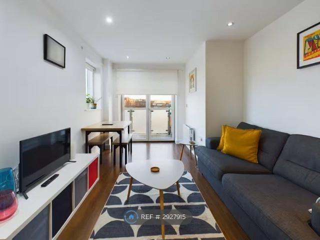 Bournemouth Road, London SE15, 1 bed flat to rent, £1,700 pcm | PrimeLocation