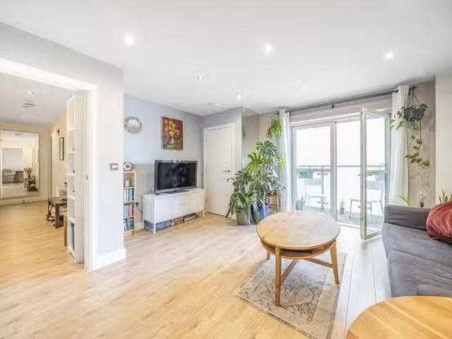 Bournemouth Road, Peckham 2 bed flat for sale £450,000