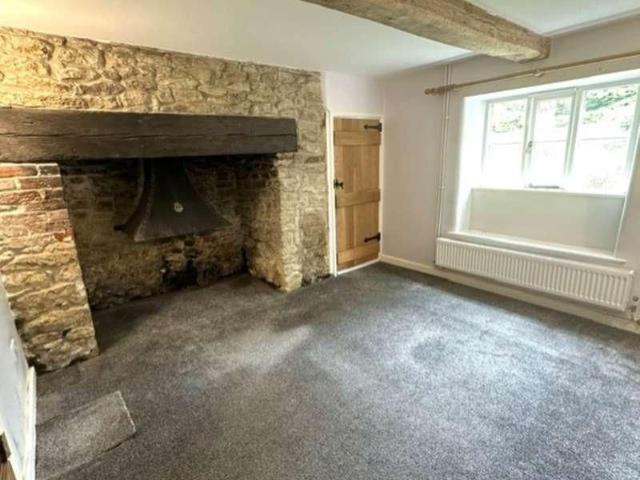 Bourton, SP8