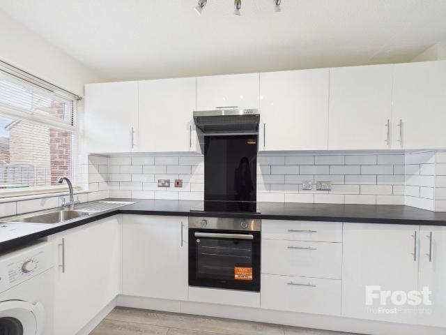 Boveney Close, Slough, Berkshire SL1, 2 bed terraced house to rent, £1,600 pcm | PrimeLocation