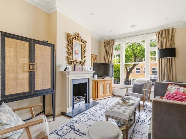 Bovingdon Road, London, SW6 5 bed terraced house to rent £8,500 pcm £1,962 pw
