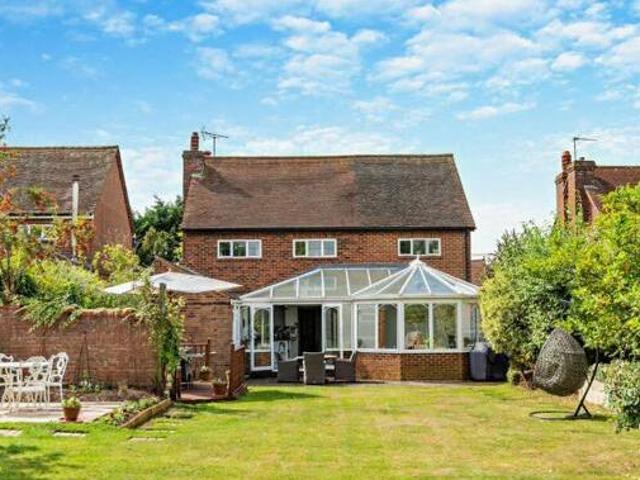 Bowyers Lane, Moss End, 4 Bedroom Detached