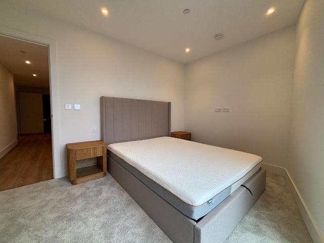 Bow Common Lane, London E3, 1 bed flat to rent, £2,300 pcm | PrimeLocation