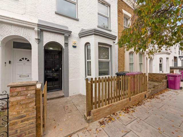 Bow Common Lane, London E3, 5 bed terraced house to rent, £4,500 pcm | PrimeLocation