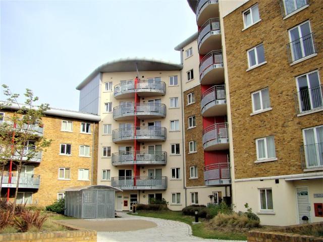 Bow Bell Tower, Bow, E3 2 bed apartment to rent £2,200 pcm £508 pw