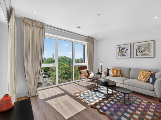 Bow Green 2 bed flat to rent £3,400 pcm £785 pw