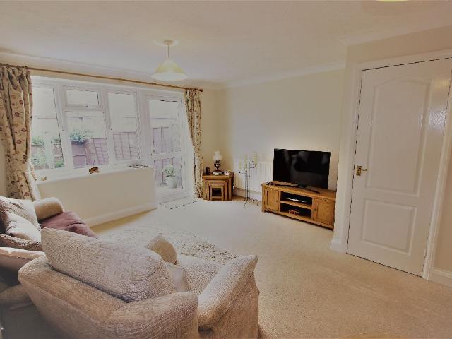 Bow Field, Hook RG27, 2 bed terraced house to rent, £1,450 pcm | PrimeLocation