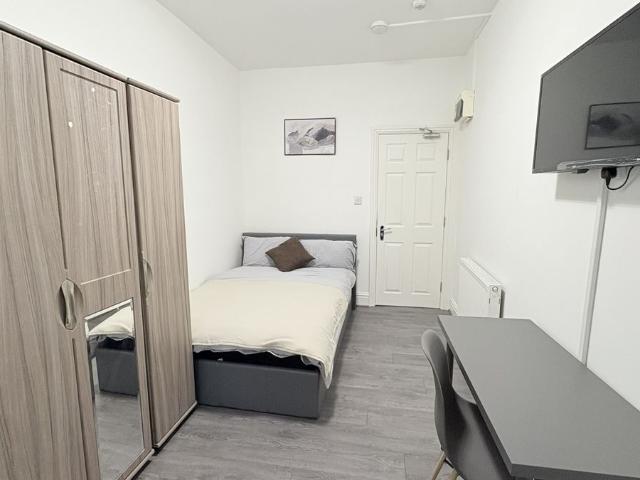 Bow Lane, Preston, Lancashire PR1, Room to rent, £475 pcm | PrimeLocation