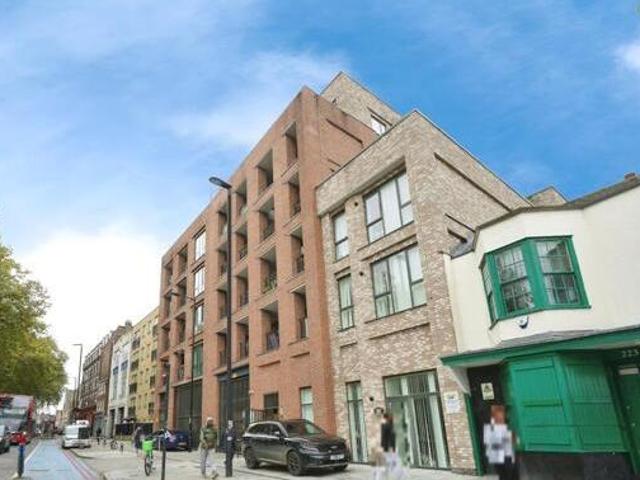 Bow Road, London, 2 Bedroom Flat