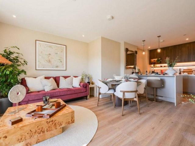 Bow View Apartments, Bow Green E3, 1 bed flat to rent, £2,200 pcm | PrimeLocation