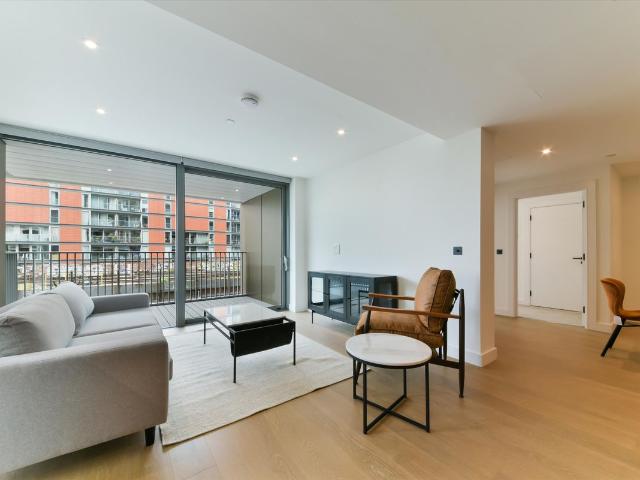 Bowden House, Prince Of Wales Drive, Battersea SW11, 3 bed flat to rent, £4,850 pcm | PrimeLocation