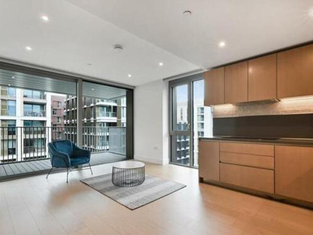 Bowden House, Prince Of Wales Drive, 3 Bedroom Flat
