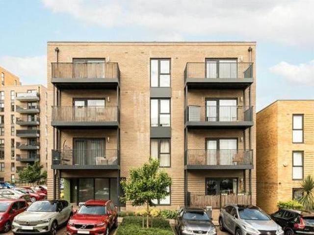 Bowen Drive, Charlton, 2 Bedroom Apartment