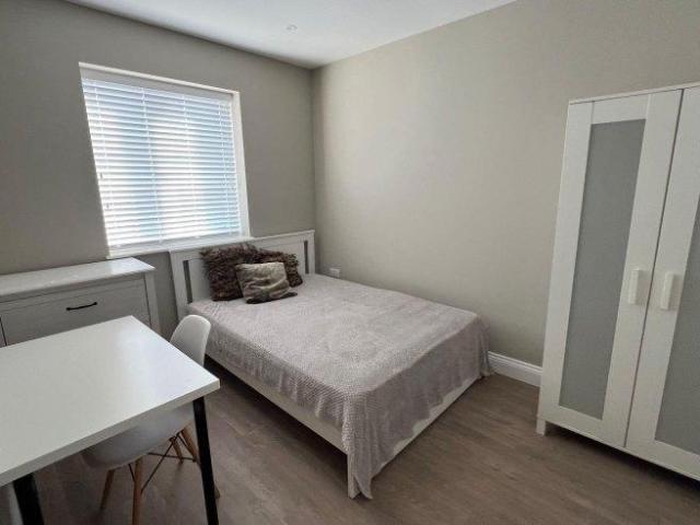 Bowes RD 3 bed house share to rent £2,790 pcm £644 pw