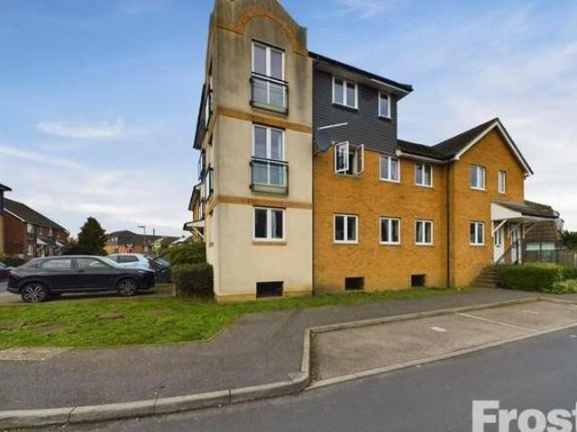 Bowes Road, Meadow Croft, Staines upon thames, 2 Bedroom Apartment