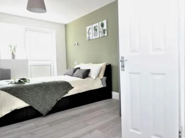 Bowes Road, London, W3 7AL, United Kingdom | Room for rent #154591577 | Rentberry