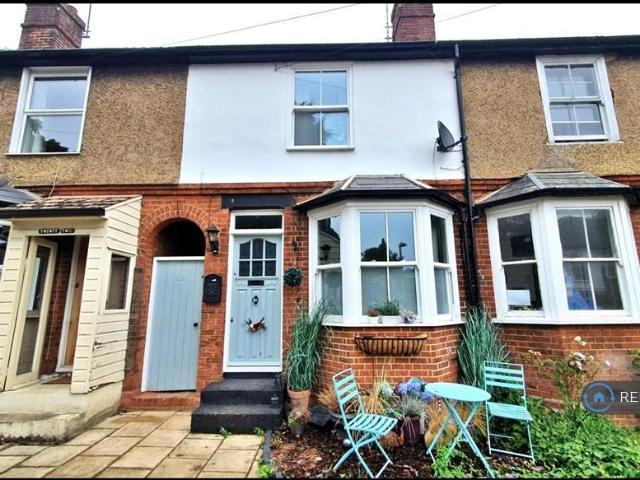 Bower Vale, Epping, CM16 3 bed terraced house to rent £2,300 pcm £531 pw