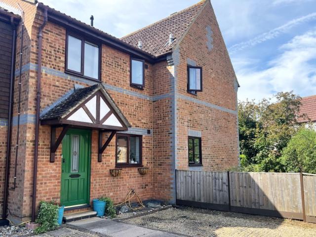 Bowers Close, Guildford 2 bedrooms Property for lettings Seymours