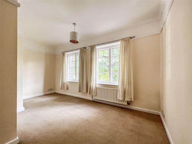 Bowers Parade, Harpenden, AL5 2SH