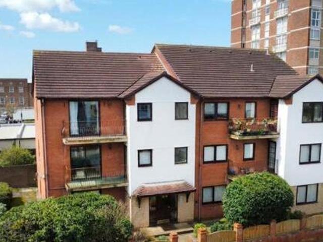 Bowland Court, Gordon Street, 2 Bedroom Flat