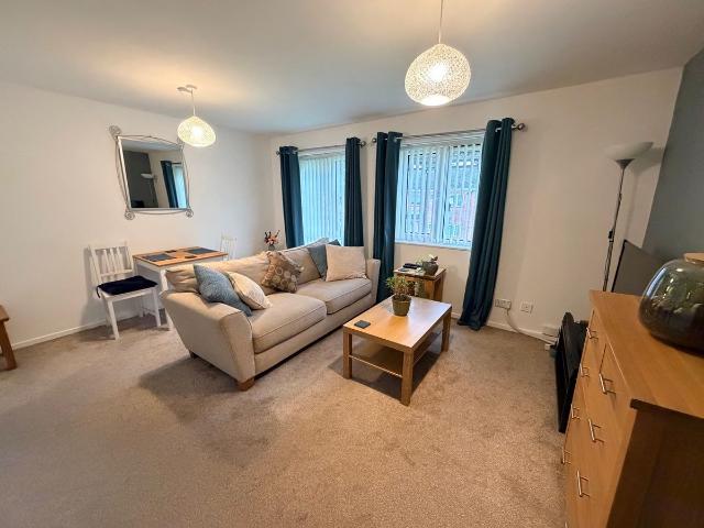 Bowling Green Close, Birmingham B23, 2 bed maisonette to rent, £975 pcm | PrimeLocation