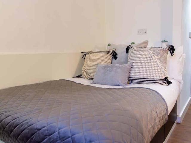 Bowman House, Nottingham Student Accommodation | Amber