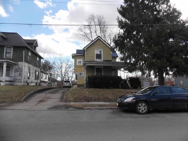 Bowman St