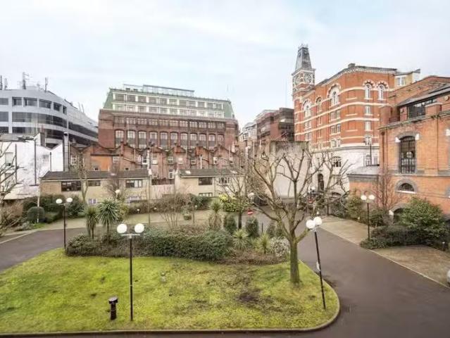 Bowmans Mews, Whitechapel, London, E1 8RY