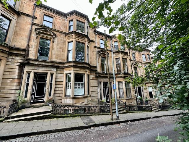 Bowmont Gardens, Glasgow G12, 2 bed flat to rent, £1,600 pcm | PrimeLocation