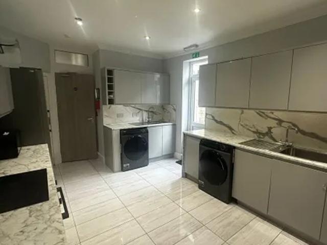 Bowness Road, London, SE6 2DG, United Kingdom | Room for rent #168122781 | Rentberry