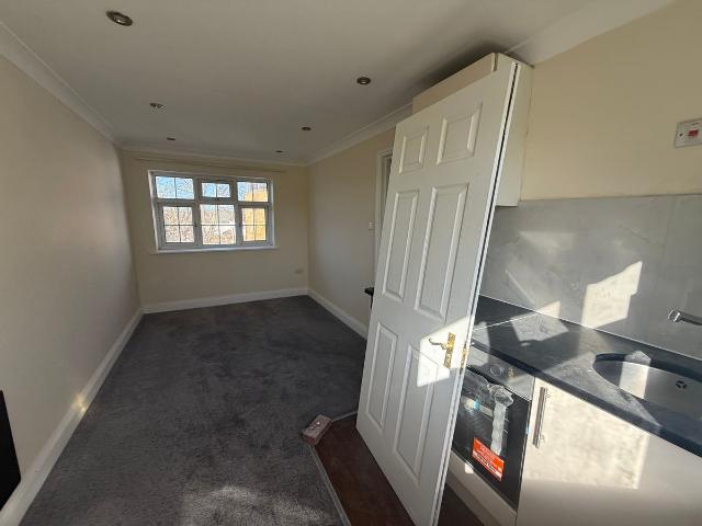 Bowrons Avenue, Wembley HA0, Studio to rent, £1,350 pcm | PrimeLocation