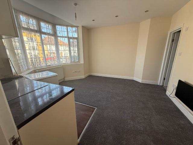Bowrons Avenue, Wembley HA0, Studio to rent, £1,350 pcm | PrimeLocation