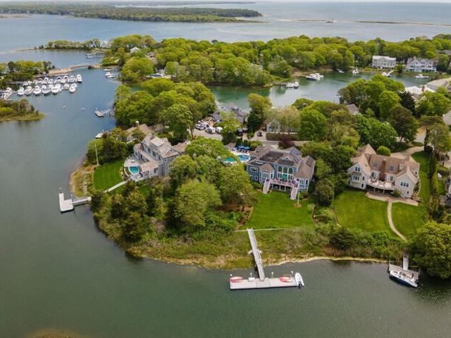 Bowsprit Pt, Mashpee, Home For Sale