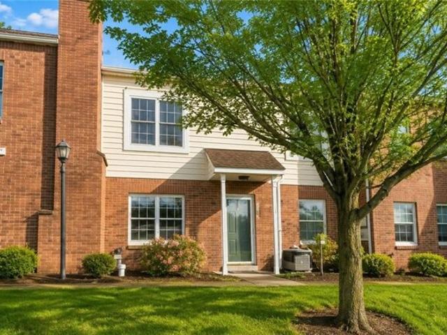 Boxwood Ct, Canonsburg, Condo For Sale