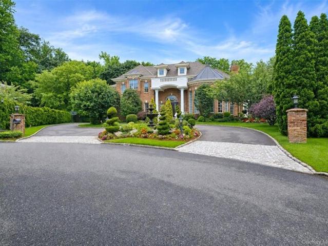 Boxwood Way, Manhasset, Home For Sale