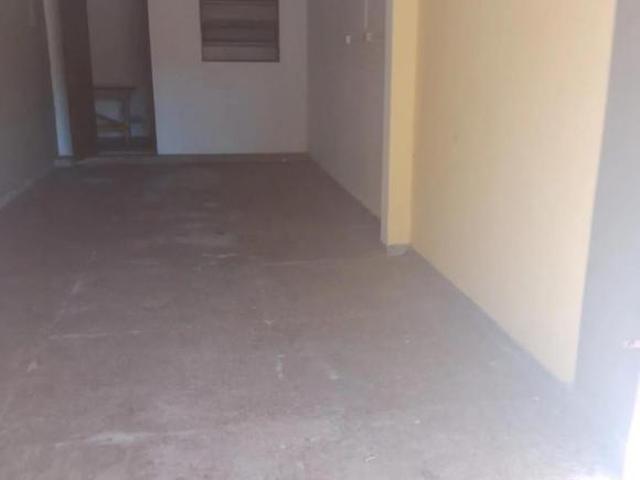 Box a venda no Bairro Rio Branco/ Com potencial para comercio