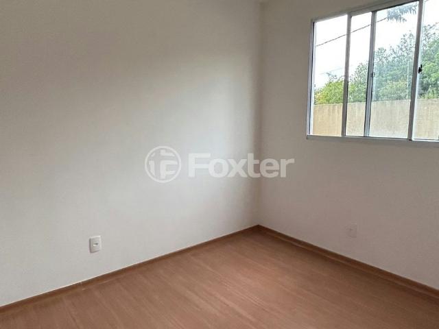 Apartamento em condomínio com 2 dormitórios em Porto Alegre