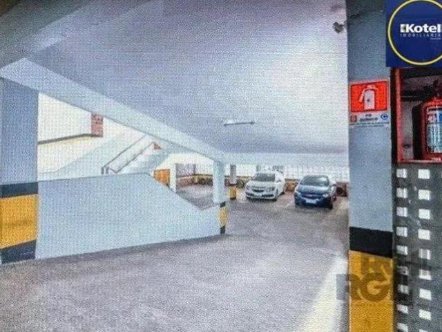 Box de Garagem para Comprar, prédio com portão automatizado e elevador